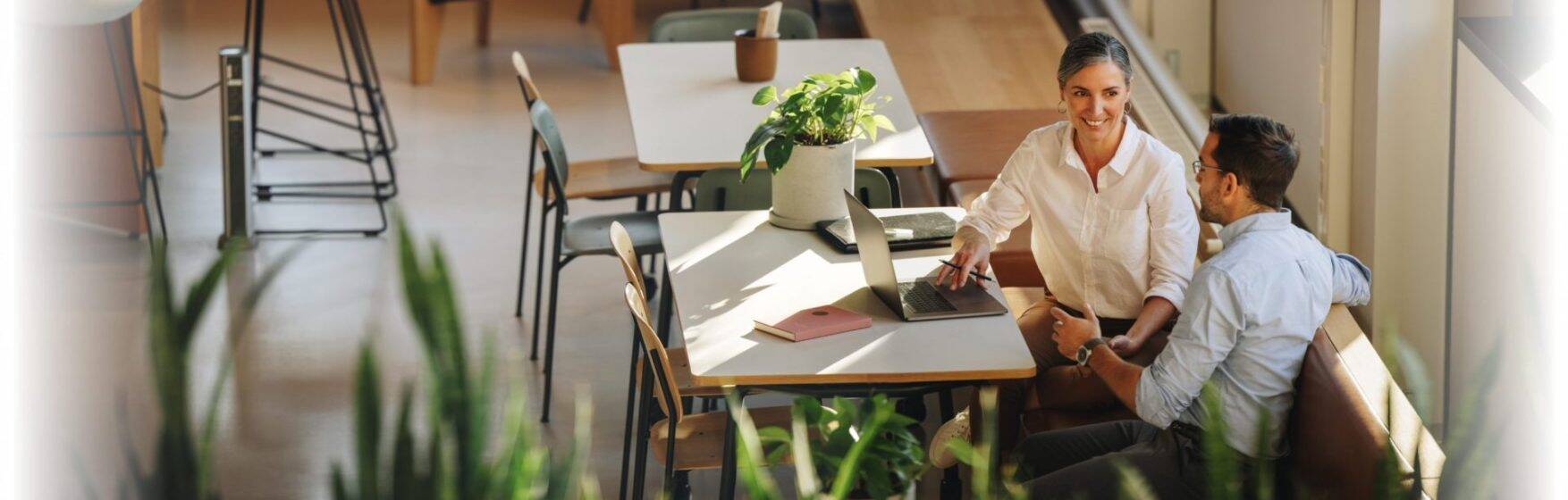 Designing Hybrid Offices in 2024 [A Complete Guide] - OfficeRnD