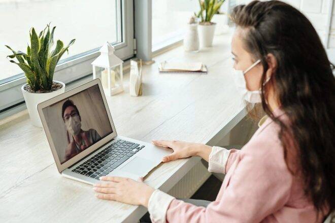 6 Best Practices For Hot Desking Hygiene [2024] - OfficeRnD