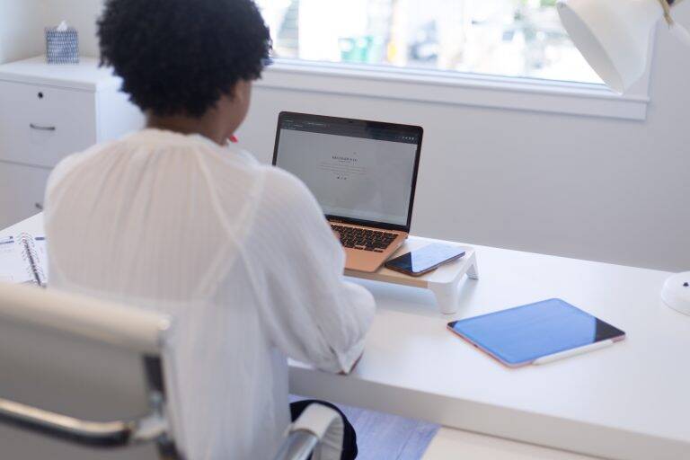 9 Essential Work-Related Strengths Of Top Performers [2024]