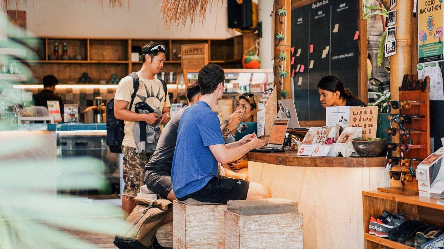 10 Examples Of Highly Creative Coworking Spaces [2024]